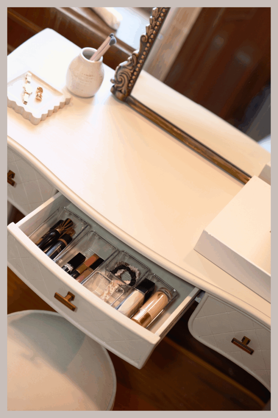 The Ultimate Guide to your Dream Vanity Table